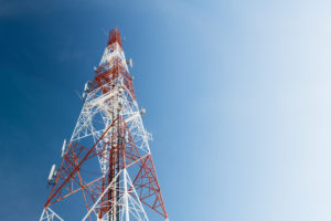 Broadcast towers vs. cell towers—what they do, how they're different ...